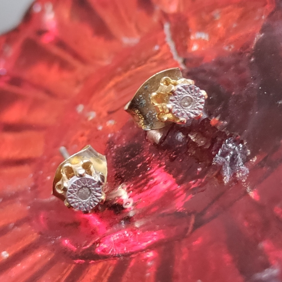 Unique Vintage | Jewelry | Vintage Unique Stud Earrings | Poshmark